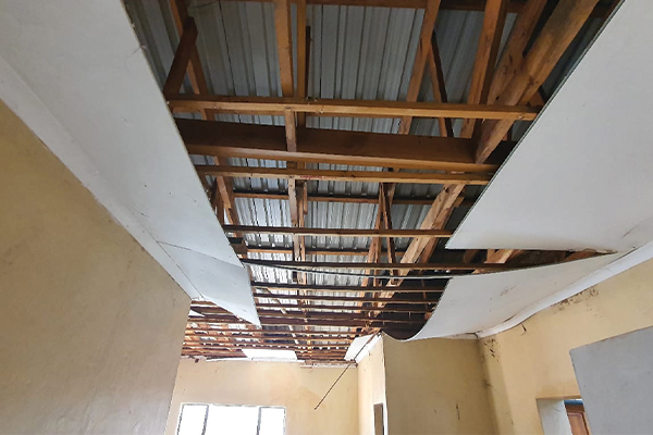 Platinum Bushvelder - Renovations at Thaba Park progressing well ...