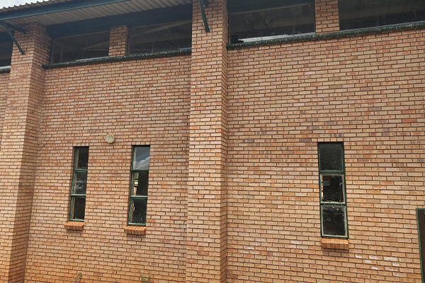 Platinum Bushvelder - Renovations at Thaba Park progressing well ...